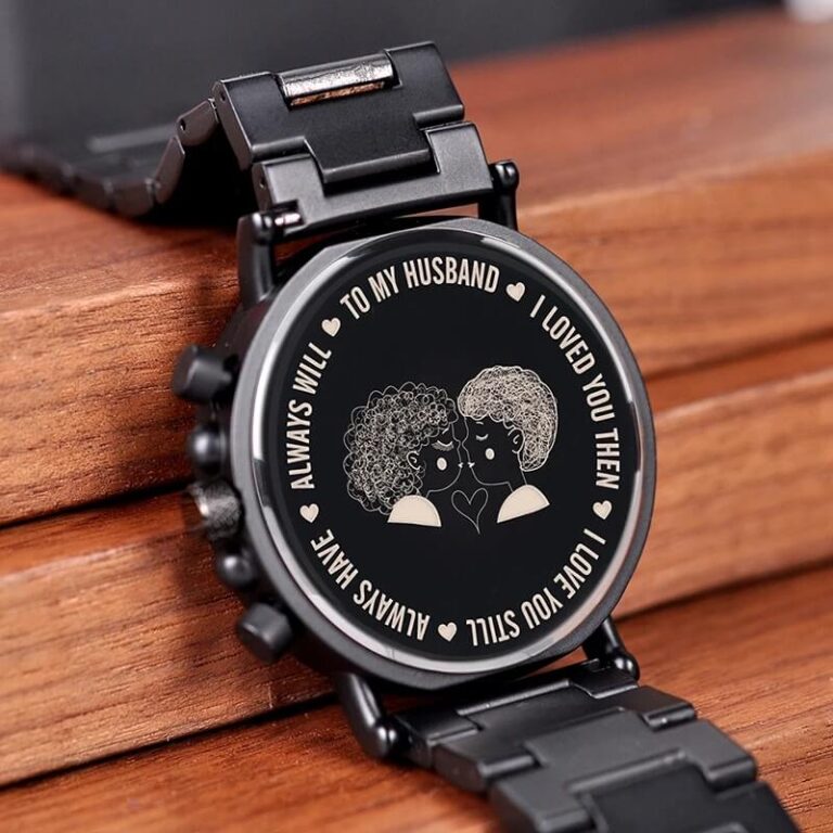 What to Say When Gifting a Watch That Tells a Story